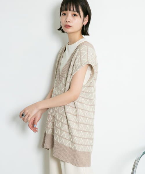 【セール】 ジャガードVネックベスト （ベスト）｜＊＊KBF / ケービーエフ ファッション通販 タカシマヤファッションスクエア