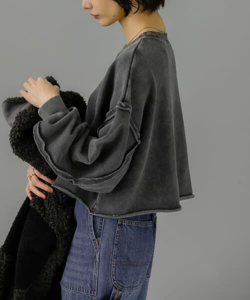 【セール】 『UR TECH』クロップドダメージスウェット （スウェット）｜＊＊KBF / ケービーエフ ファッション通販 タカシマヤファッションスクエア